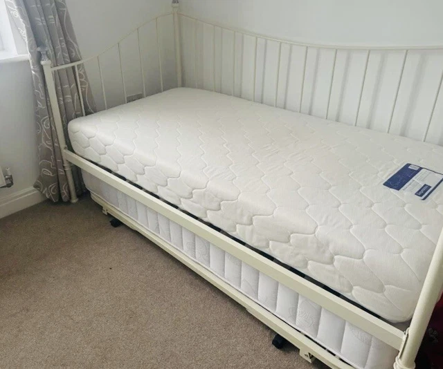 LAURA ASHLEY - Alice Day Bed -With Mattress and Trundle Mattress £80.00 ...