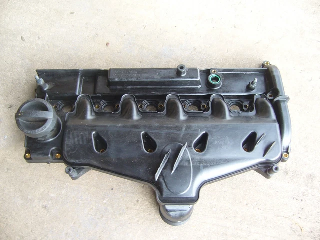 VOLVO S60 V70 Facelift Rocker Cover 30743258 185 BHP Models 05 -08 ...