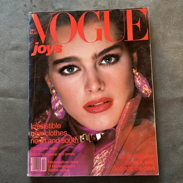 VINTAGE ORIGINAL VOGUE Magazine December 1980 Brooke Shields Cover ...