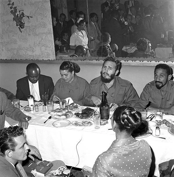 FIDEL CASTRO AT the Hotel Theresa New York 1960s OLD PHOTO 9 $8.50 ...