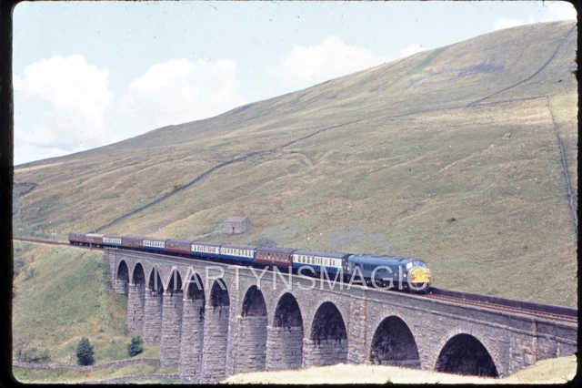 T5-187 ORIGINAL 35MM BR Diesel Railway Slide Class 45 D15 on up Thames ...