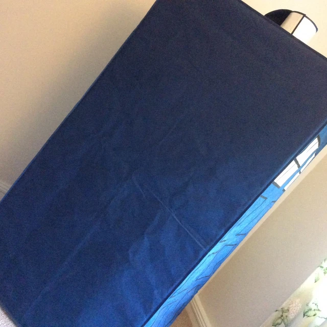 DR WHO TARDIS Fabric Wardrobe Zipper robe COLLECT ASAP - VGC - SPACE ...