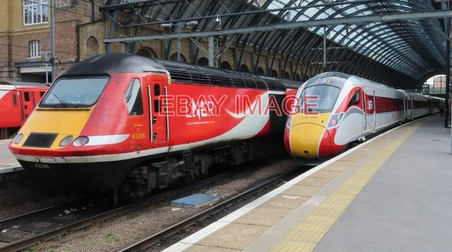 PHOTO HST And Azuma Front Ends Compared. - A Quick Visit To Kings Cross ...
