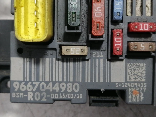 9667044980 CAJA RELES / FUSIBLES PEUGEOT 407 2.0 HDI 2010 CodV 7622719 ...