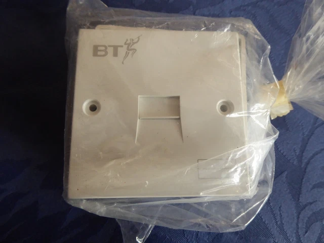 5 X VINTAGE BRITISH TELECOM ( BT) LINE JACK 2/3A ..new..Piper logo £3. ...