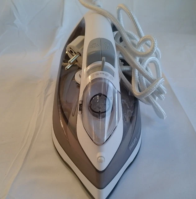 PHILIPS EASYSPEED STEAM Iron - Power 2000 W, Pressing Effect Irons £17. ...