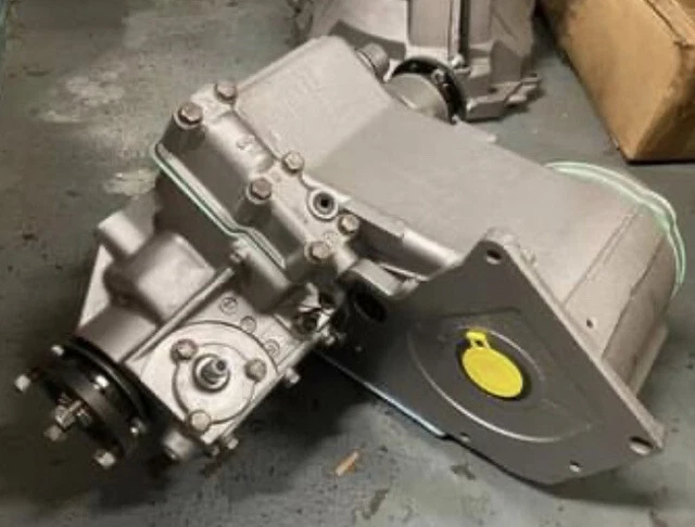 LAND ROVER DEFENDER TD5 with Diff Lock Rebuilt Transfer Box 1.211 ...