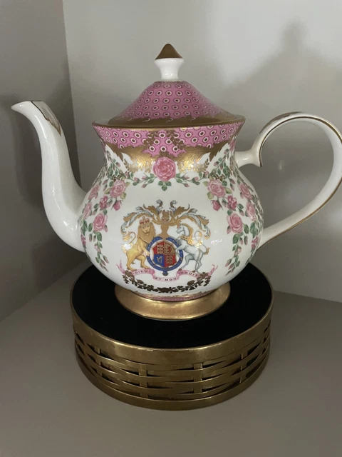 ROYAL COLLECTION TRUST Queen Elizabeth II 95th Birthday Teapot Ltd 92/ ...
