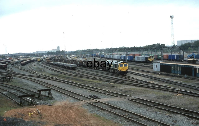 35MM SLIDE - Freightliner Diesel Loco Class 66586 @ Basford Hall £3.83 ...