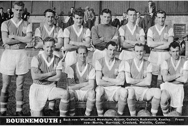 BOURNEMOUTH FOOTBALL TEAM Photo>1956-57 Season £3.50 - PicClick UK
