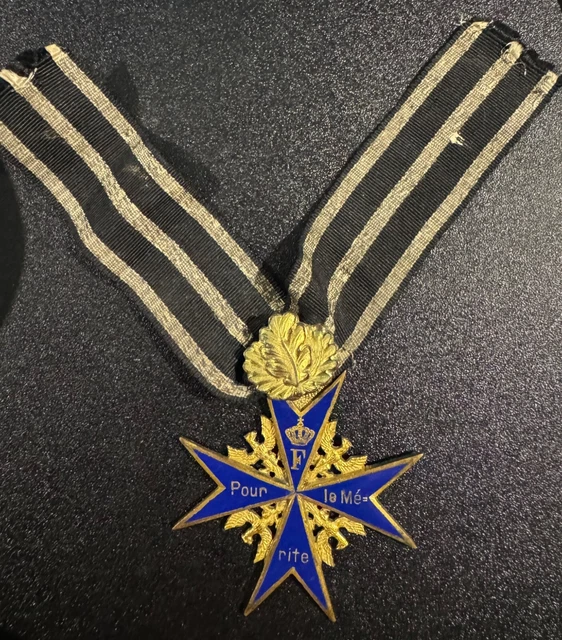 WW1 (1930’S PERIOD made) German Pour le Merite ‘Blue Max’ Medal $1.00 ...