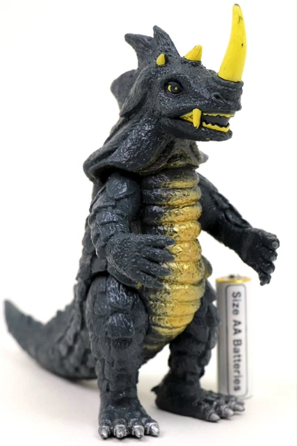 FIGURINE ULTRA MONSTER Ultraman Kaiju SEAGORATH Sofvi Tsuburaya BANDAI ...