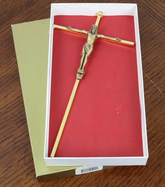 JEWELED CROSS COMPANY Jesus on the Cross Gold Plated 3D Crucifix - JC ...