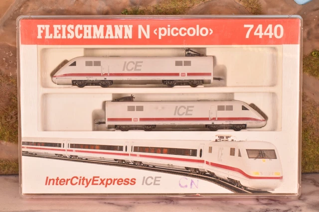 FLEISCHMANN SPUR N Br. 401 511-1 E-Triebzug ICE der DB 2-tlg. Nr. 7440 ...