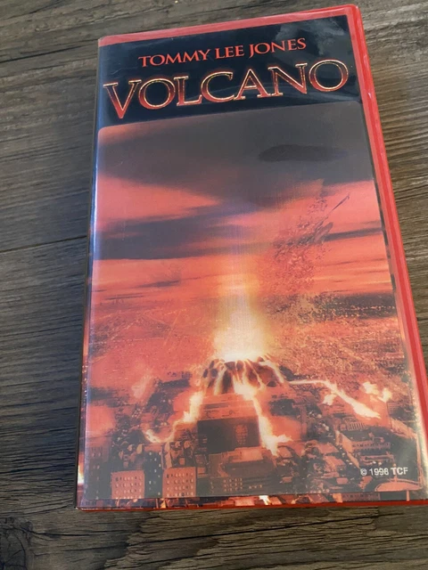 VOLCANO (VHS/SUR, 1998) RETRO VHS *LENTICULAR COVER* Tommy Lee Jones £4 ...