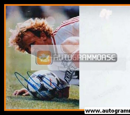 CALCIO 1. FC Kaiserslautern 1980er Foto Andreas Brehme (Spielszene ...