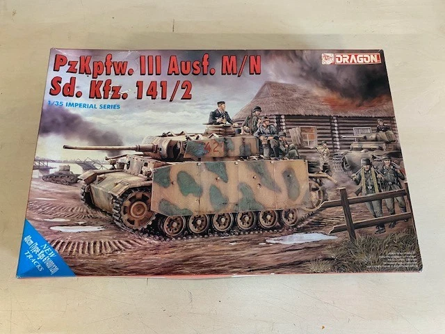 DRAGON 9015 1:35 Pz.Kpfw. III Ausf. M/N, Sd.Kfz. 141/2 ungebaut u ...