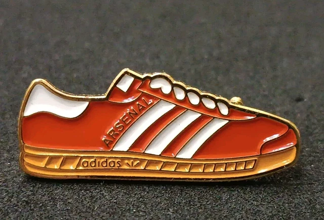 SPILLA PINS DISTINTIVO Stemma Simbolo Badge Logo Club Crest Club ...