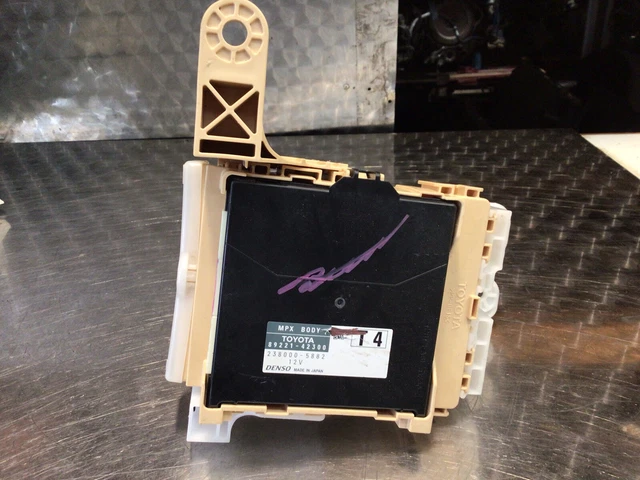2017 TOYOTA RAV4 Mk4 Bcm Mpx Body Control Module With Fuse Box 89221 ...