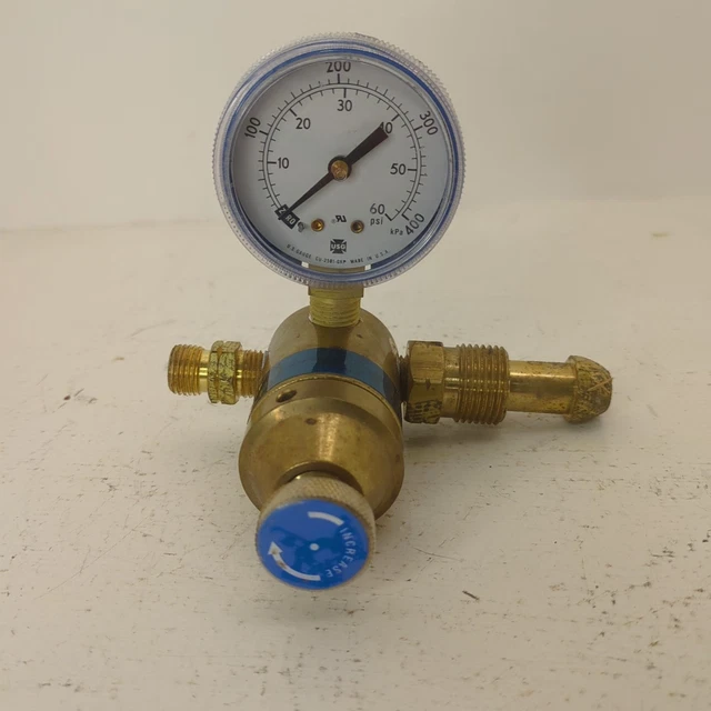 Welding Cart Tutor Auto Argon CO2 Welding Gas Regulator, CGA580 Inlet, 0-4500PSI/0 Co2 Regulator