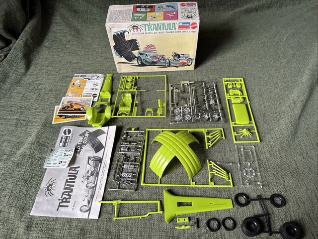 TRANTULA 1/24 SCALE MODEL KIT/WILD DIGGER WITH DRAG CHUTE EM372est £40. ...