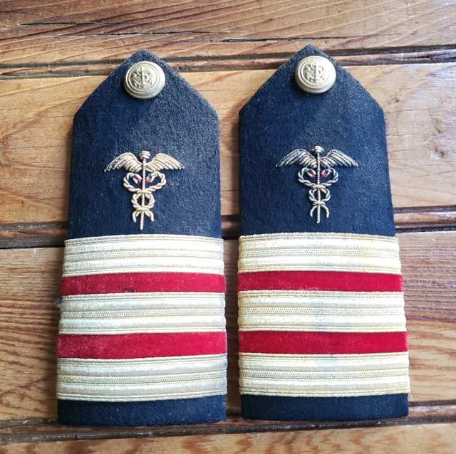 WW2 US NAVY Ensign Medical Corps Surgeon Lieutenant Shoulder Board ...