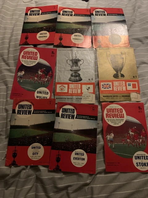MANCHESTER UNITED PROGRAMMES £9.99 - PicClick UK