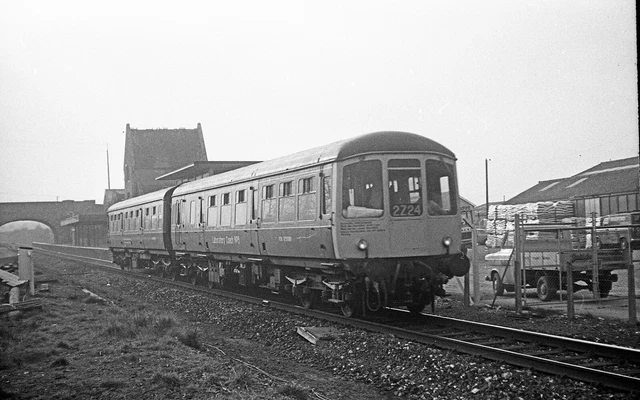 ORIG. 35MM RAILWAY Negative Class 103 Park Royal Crewkerne 27 5 1984 ...