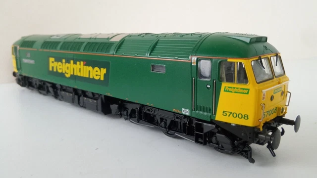 BACHMANN 32-750 OO Gauge BR Class 57 Loco Freightliner Explorer 57008 ...