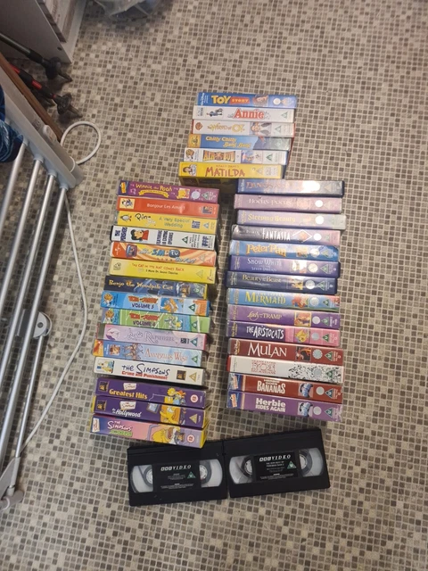 JOB LOT OF Over 30 Kids Children’s VHS Tapes, Fireman SAM, Pingu, DISNEY, HERBIE £20.00 ...