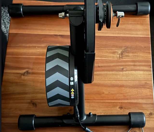 WAHOO KICKR CORE Smart Rollentrainer inkl. Wahoo Zwift Cog Upgrade Kit ...