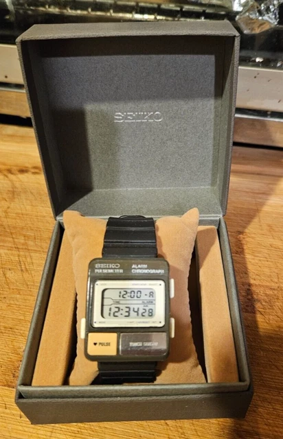 SEIKO S229 PULSE METER Aliens Watch Colonial Marines White Button ...