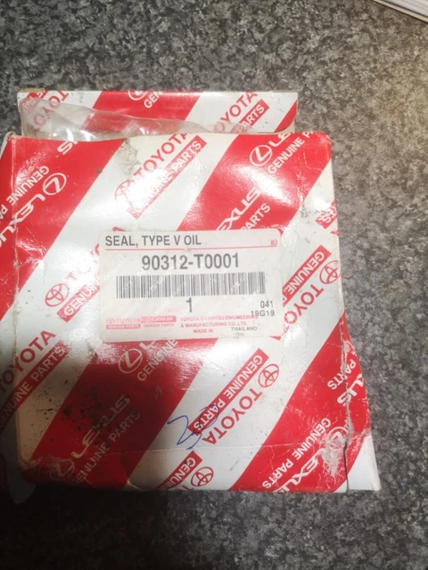 GENUINE TOYOTA HILUX 3.0 Wheel Bearing Kit 2005-2015 90312T0001 £18.00 ...
