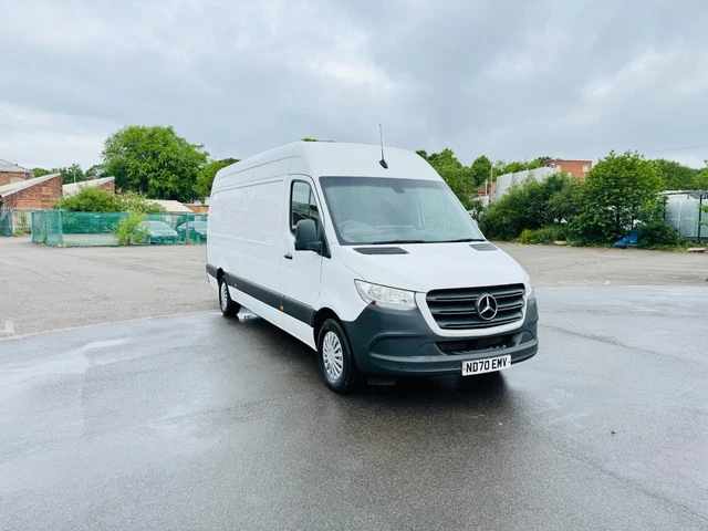 2020 MERCEDES-BENZ SPRINTER 3.5t H2 Progressive Van PANEL VAN Diesel ...