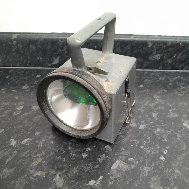 VINTAGE BRITISH RAIL BR CHLORIDE 3 COLOUR SIGNAL LIGHT BARDIC LAMP ...