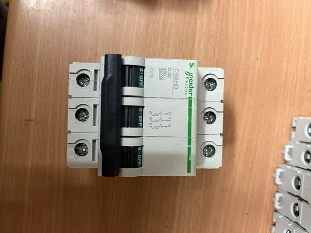 SCHNEIDER MCB 32 Amp Triple Pole Type D 32A C60HD332 Merlin Gerin 25732 New £25.00 - PicClick UK