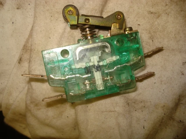 VINTAGE SCHALTBAU 4 pole Roller Micro-switch 4KV/3 Switch # 40 £3.99 ...