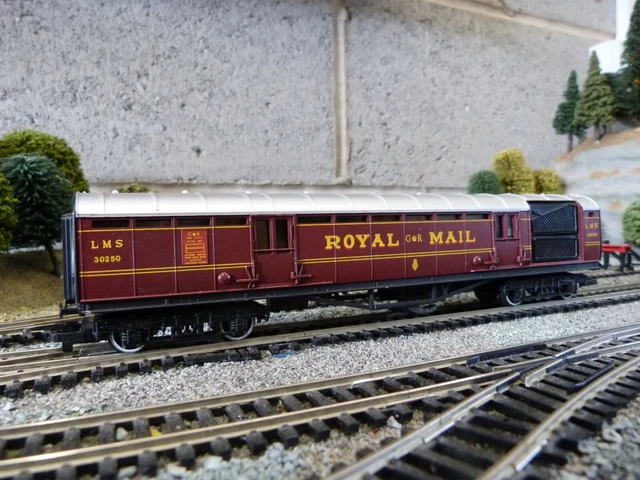 HORNBY LMS ROYAL mail coach for OO gauge model train set £1.00 ...