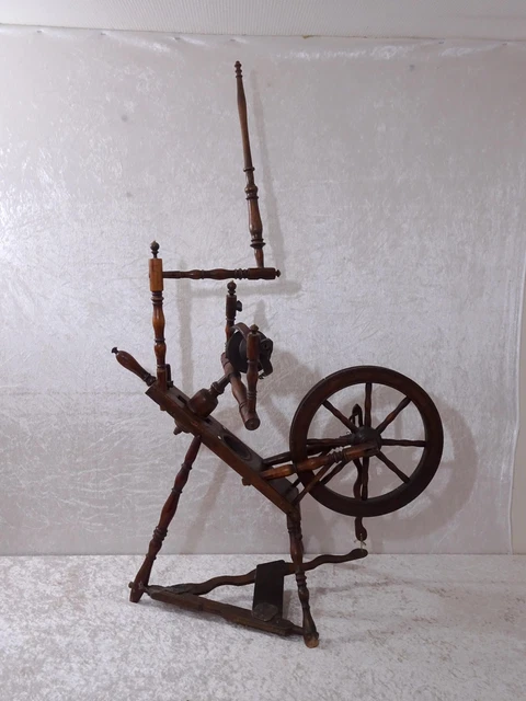 ANXCVC - ANTIKES Holz Design Spinnrad - Vintage um 1900 EUR 78,00 ...
