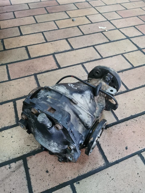 MERCEDES-BENZ W202 W124 Rear Axle Differential ABS 2.87 1243510505 £322 ...