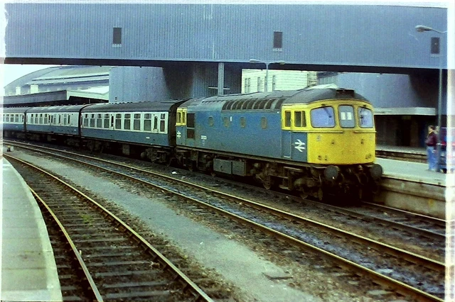 35MM RAILWAY COLOUR Negative Class 33 023 at Bristol £1.75 - PicClick UK