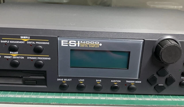 EMU ESI 4000 Sampler Super Clean Bright Green Screen Rack Ears 32MB Ram ...