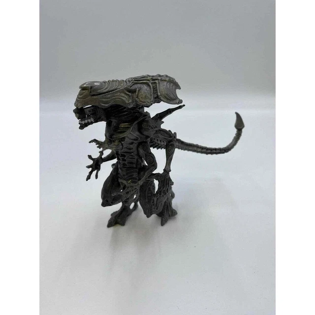 FIGURINE ARTICULÉE QUEEN Works Alien Xenomorph Kenner 1992 film VS ...