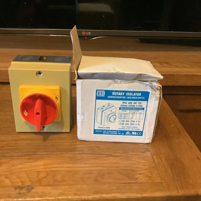 AXIOM ROTARY SWITCH Disconnector Isolator AC22 32amp Lockable. £6.85 ...