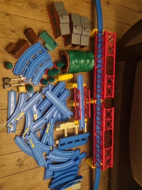TOMY TRACKMASTER THOMAS The Tank Engine Train Set Track Bridge Docks ...