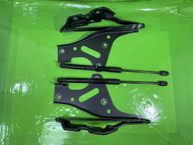 LAND ROVER DEFENDER L663 Bonnet Hinges With Struts Driver + Passenger ...