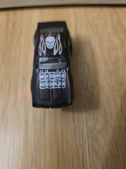 HOT WHEELS WWE Stone Cold Monster Truck Toy Mattel Diecast 2007 -VGC ...