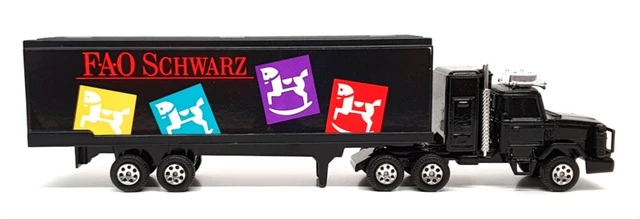 CORGI 1/64 SCALE C1246 - Leyland Scammel Truck & Trailer "FAO Schwarz ...