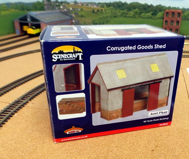 BACHMANN SCENECRAFT OO Gauge 44-0022 Corrugated Goods Shed Just Plug ...