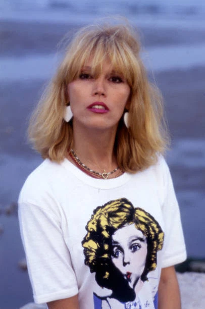 SINGER ACTRESS TELEVISION presenter Amanda Lear poses for a ph- 1979 ...